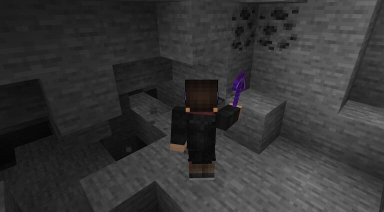 Minecraft: 6 Best Enchantments for Pickaxe (Ranked)