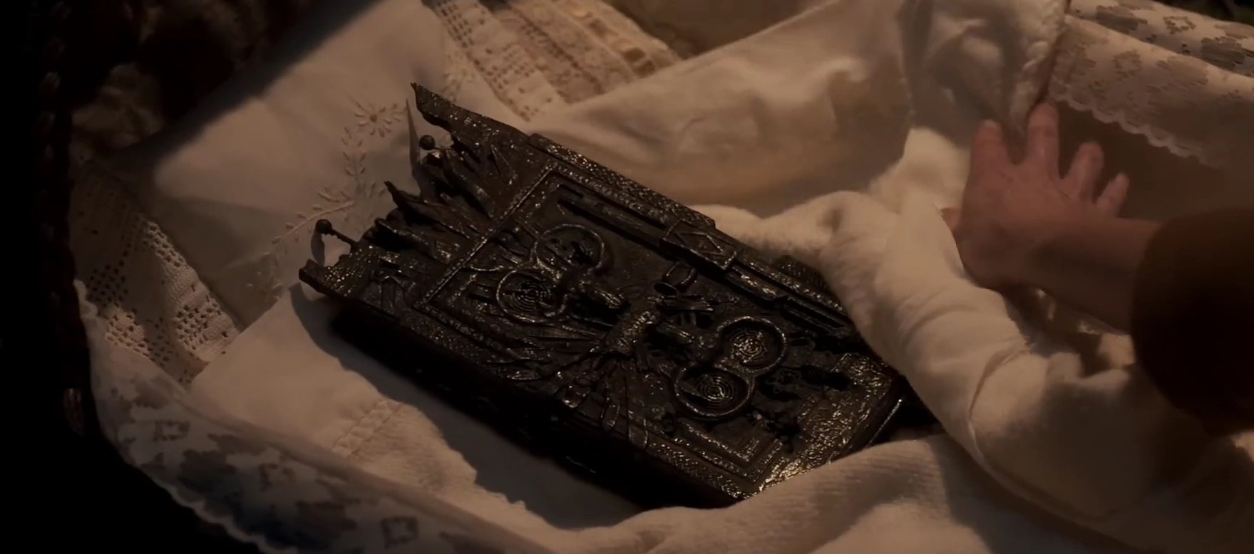 New Fan Theory Reveals the Extent of Agatha's Darkness – She May Have ...