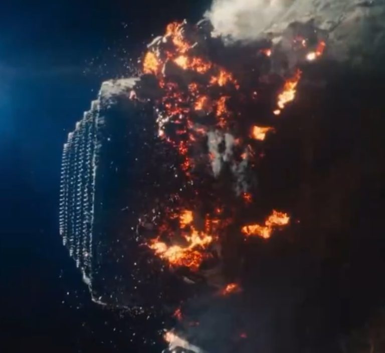 Galactus Destroys a Planet in Explosive New Look at 'Fantastic Four ...